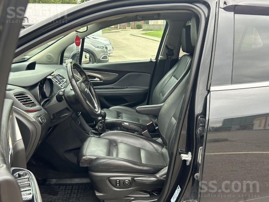 Black Opel Mokka 2014 in Daugavpils, with an engine capacity of 1.70 L and mileage of 249 thousand km for 5950 €, photo 25 on AUTOMOTO.COM.LV