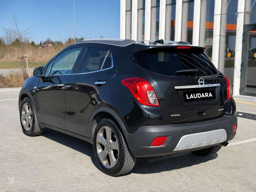 Melns Opel Mokka 2014 Viļņa, ar dzinēja tilpumu 1.69 L un nobraukumu 246 tūkst. km par 6200 €, foto 4 vietnē AUTOMOTO.COM.LV