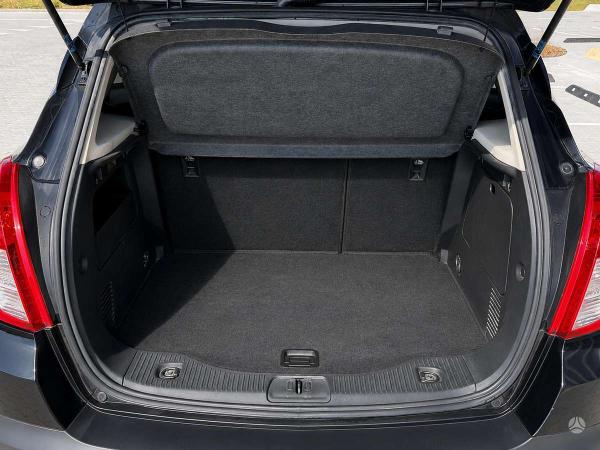 Black Opel Mokka 2014 in Vilnius, with an engine capacity of 1.69 L and mileage of 246 thousand km for 6200 €, photo 6 on AUTOMOTO.COM.LV