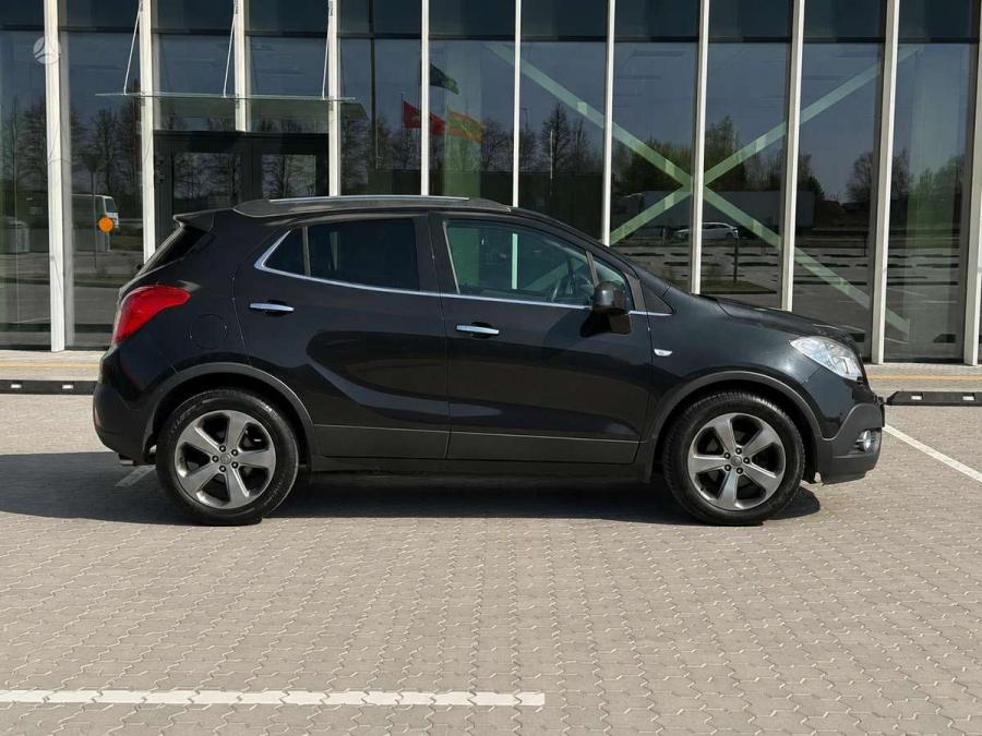 Melns Opel Mokka 2014 Viļņa, ar dzinēja tilpumu 1.69 L un nobraukumu 246 tūkst. km par 6200 €, foto 8 vietnē AUTOMOTO.COM.LV