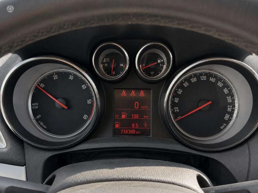 Melns Opel Mokka 2014 Viļņa, ar dzinēja tilpumu 1.69 L un nobraukumu 246 tūkst. km par 6200 €, foto 20 vietnē AUTOMOTO.COM.LV