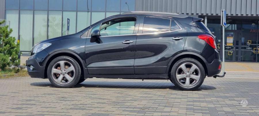 Melns Opel Mokka 2014 Šauļi, ar dzinēja tilpumu 1.70 L un nobraukumu 221 tūkst. km par 6100 €, foto 5 vietnē AUTOMOTO.COM.LV