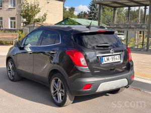 Melns Opel Mokka 2014 Rīga, ar dzinēja tilpumu 1.70 L un nobraukumu 153 tūkst. km par 6900 €, foto 6 vietnē AUTOMOTO.COM.LV