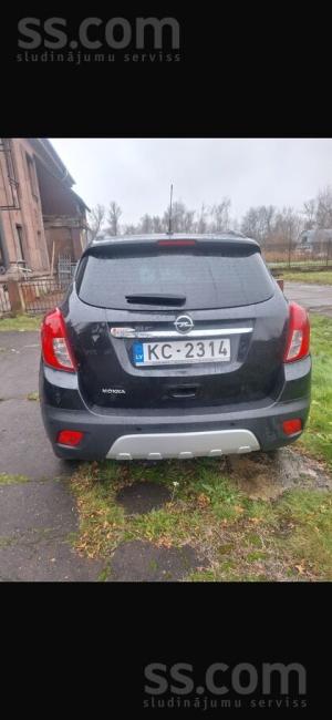 Melns Opel Mokka 2015 Rīga, ar dzinēja tilpumu 1.60 L un nobraukumu 100 tūkst. km par 6500 €, foto 3 vietnē AUTOMOTO.COM.LV