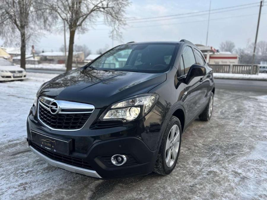 Black Opel Mokka 2015 in Siauliai, with an engine capacity of 1.60 L and mileage of 176 thousand km for 6800 €, photo 5 on AUTOMOTO.COM.LV