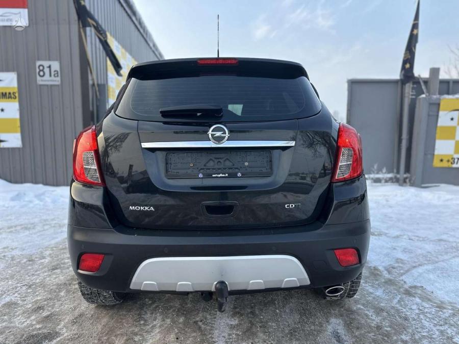 Black Opel Mokka 2015 in Siauliai, with an engine capacity of 1.60 L and mileage of 176 thousand km for 6800 €, photo 10 on AUTOMOTO.COM.LV