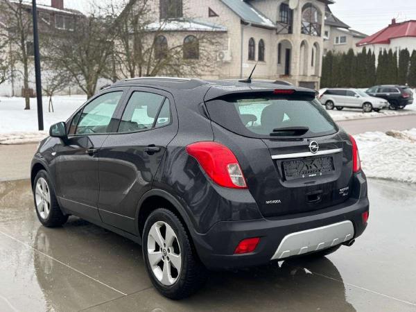 Melns Opel Mokka 2015 Alīta, ar dzinēja tilpumu 1.69 L un nobraukumu 185 tūkst. km par 6350 €, foto 3 vietnē AUTOMOTO.COM.LV