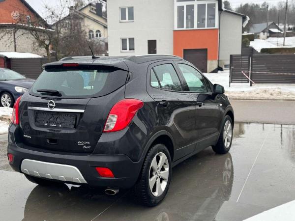 Melns Opel Mokka 2015 Alīta, ar dzinēja tilpumu 1.69 L un nobraukumu 185 tūkst. km par 6350 €, foto 4 vietnē AUTOMOTO.COM.LV