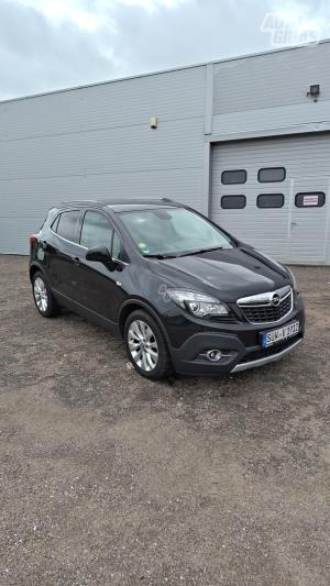 Black Opel Mokka 2015 in Utena, with an engine capacity of 1.60 L and mileage of 141 thousand km for 8200 €, photo 4 on AUTOMOTO.COM.LV
