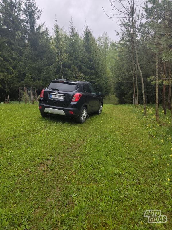 Black Opel Mokka 2015 in Siauliai, with an engine capacity of 1.60 L and mileage of 197 thousand km for 7500 €, photo 5 on AUTOMOTO.COM.LV