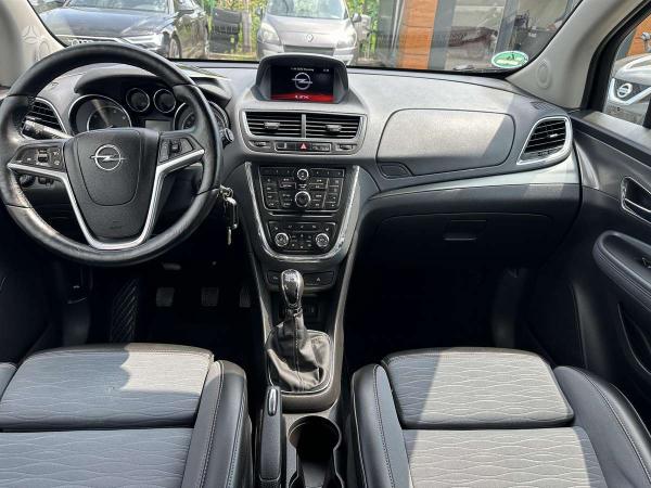 Melns Opel Mokka 2015 Alīta, ar dzinēja tilpumu 1.60 L un nobraukumu 230 tūkst. km par 7700 €, foto 10 vietnē AUTOMOTO.COM.LV