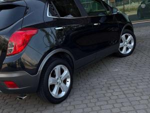 Melns Opel Mokka 2015 Klaipėda, ar dzinēja tilpumu 1.36 L un nobraukumu 84 tūkst. km par 8400 €, foto 15 vietnē AUTOMOTO.COM.LV