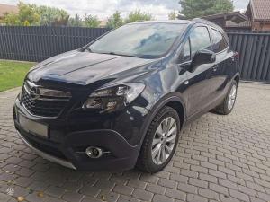 Black Opel Mokka 2015 in Klaipeda, with an engine capacity of 1.60 L and mileage of 103 thousand km for 7700 €, photo 3 on AUTOMOTO.COM.LV