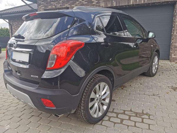 Melns Opel Mokka 2015 Klaipėda, ar dzinēja tilpumu 1.60 L un nobraukumu 103 tūkst. km par 7700 €, foto 4 vietnē AUTOMOTO.COM.LV