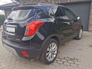 Black Opel Mokka 2015 in Klaipeda, with an engine capacity of 1.60 L and mileage of 103 thousand km for 7700 €, photo 5 on AUTOMOTO.COM.LV