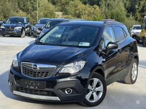 Black Opel Mokka 2015 in Alytus, with an engine capacity of 1.60 L and mileage of 167 thousand km for 7950 €, photo 1 on AUTOMOTO.COM.LV