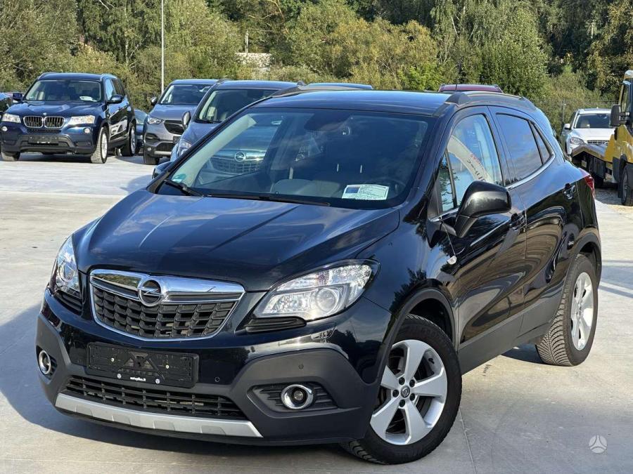 Black Opel Mokka 2015 in Alytus, with an engine capacity of 1.60 L and mileage of 167 thousand km for 7950 €, photo 1 on AUTOMOTO.COM.LV