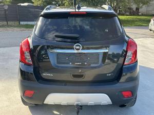 Black Opel Mokka 2015 in Alytus, with an engine capacity of 1.60 L and mileage of 167 thousand km for 7950 €, photo 5 on AUTOMOTO.COM.LV