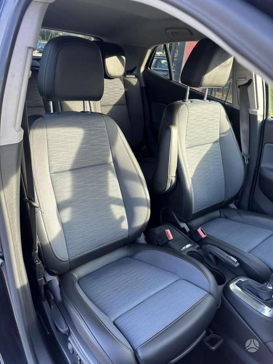 Black Opel Mokka 2015 in Alytus, with an engine capacity of 1.60 L and mileage of 167 thousand km for 7950 €, photo 11 on AUTOMOTO.COM.LV
