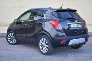 Black Opel Mokka 2015 in Talsi, with an engine capacity of 1.60 L and mileage of 191 thousand km for 7000 €, photo 5 on AUTOMOTO.COM.LV