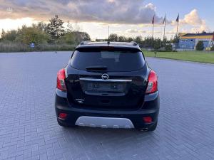 Black Opel Mokka 2015 in Telschi, with an engine capacity of 1.36 L and mileage of 246 thousand km for 3999 €, photo 8 on AUTOMOTO.COM.LV