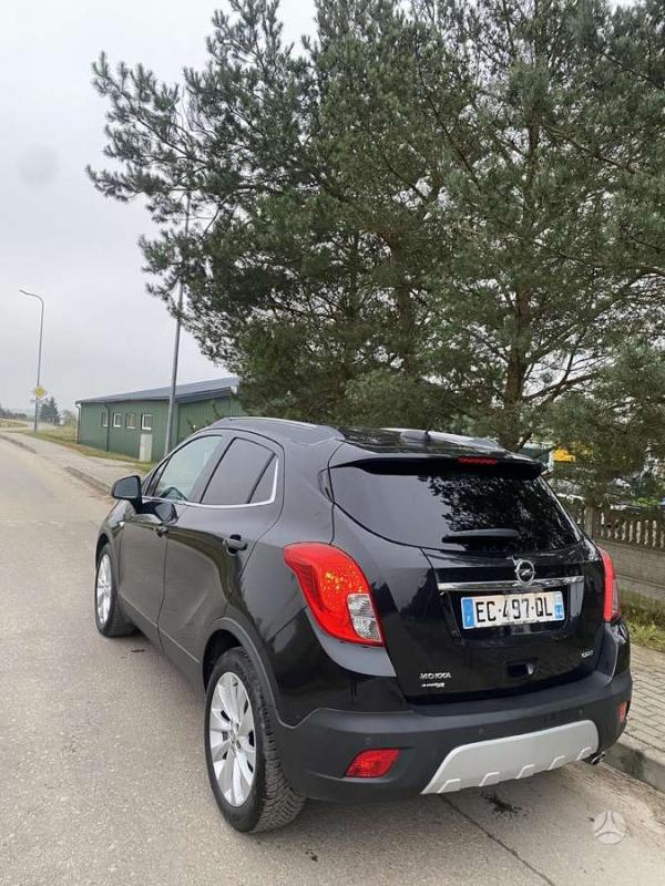 Melns Opel Mokka 2016 Tauragė, ar dzinēja tilpumu 1.60 L un nobraukumu 158 tūkst. km par 7999 €, foto 5 vietnē AUTOMOTO.COM.LV