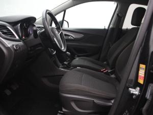 Black Opel Mokka 2016 in Vilnius, with an engine capacity of 1.40 L and mileage of 155 thousand km for 9599 €, photo 4 on AUTOMOTO.COM.LV
