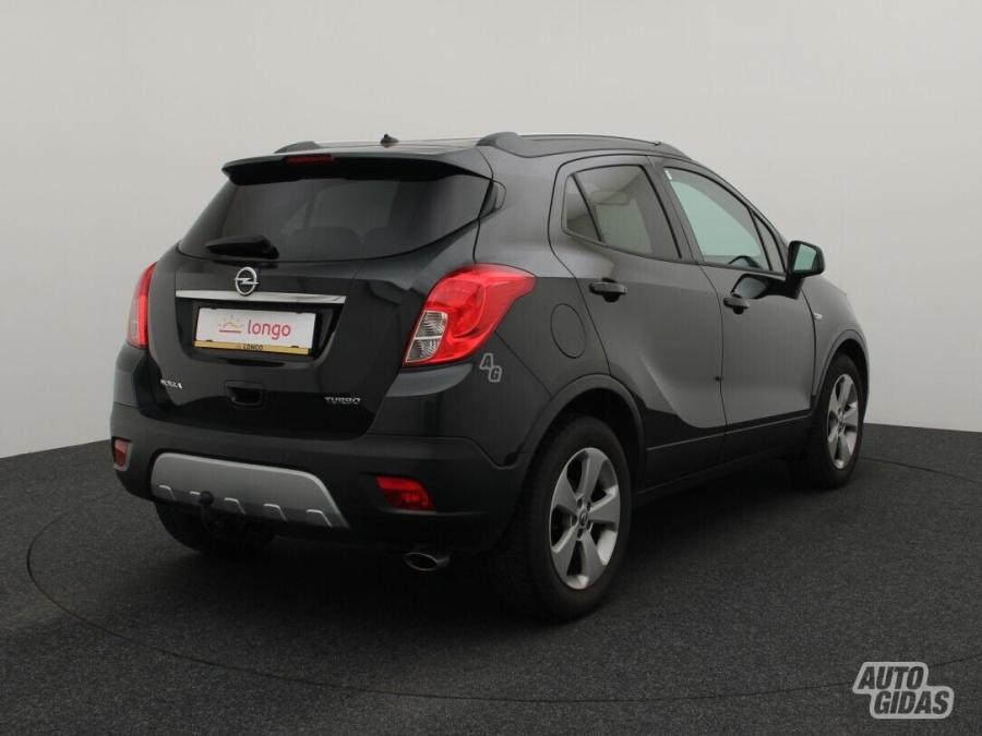 Black Opel Mokka 2016 in Vilnius, with an engine capacity of 1.40 L and mileage of 155 thousand km for 9599 €, photo 8 on AUTOMOTO.COM.LV