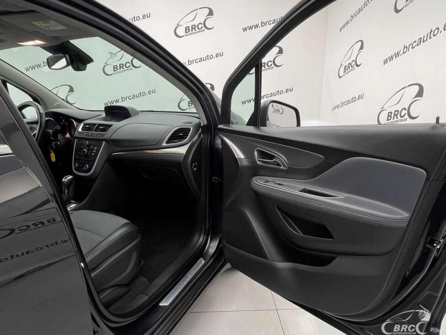 Black Opel Mokka 2016 in Vilnius, with an engine capacity of 1.60 L and mileage of 223 thousand km for 8900 €, photo 9 on AUTOMOTO.COM.LV