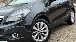 Black Opel Mokka 2016 in Jurmala, with an engine capacity of 1.60 L and mileage of 135 thousand km for 6000 €, photo 4 on AUTOMOTO.COM.LV