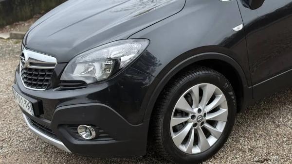 Black Opel Mokka 2016 in Jurmala, with an engine capacity of 1.60 L and mileage of 135 thousand km for 6000 €, photo 6 on AUTOMOTO.COM.LV