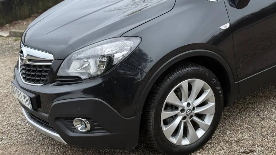 Black Opel Mokka 2016 in Jurmala, with an engine capacity of 1.60 L and mileage of 135 thousand km for 6000 €, photo 7 on AUTOMOTO.COM.LV