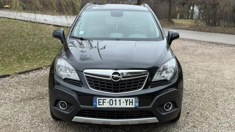 Black Opel Mokka 2016 in Jurmala, with an engine capacity of 1.60 L and mileage of 135 thousand km for 6000 €, photo 8 on AUTOMOTO.COM.LV