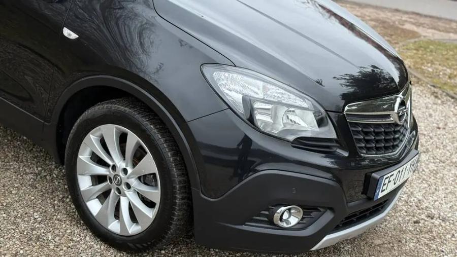Black Opel Mokka 2016 in Jurmala, with an engine capacity of 1.60 L and mileage of 135 thousand km for 6000 €, photo 10 on AUTOMOTO.COM.LV