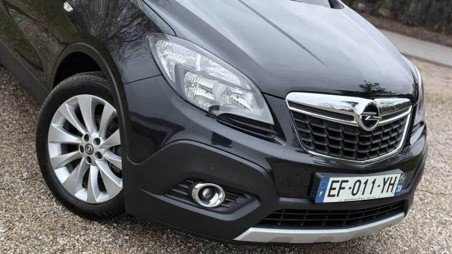 Black Opel Mokka 2016 in Jurmala, with an engine capacity of 1.60 L and mileage of 135 thousand km for 6000 €, photo 14 on AUTOMOTO.COM.LV