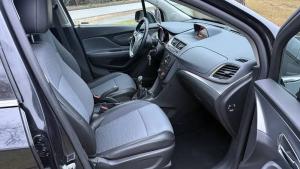 Black Opel Mokka 2016 in Jurmala, with an engine capacity of 1.60 L and mileage of 135 thousand km for 6000 €, photo 20 on AUTOMOTO.COM.LV