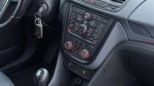 Black Opel Mokka 2016 in Jurmala, with an engine capacity of 1.60 L and mileage of 135 thousand km for 6000 €, photo 23 on AUTOMOTO.COM.LV