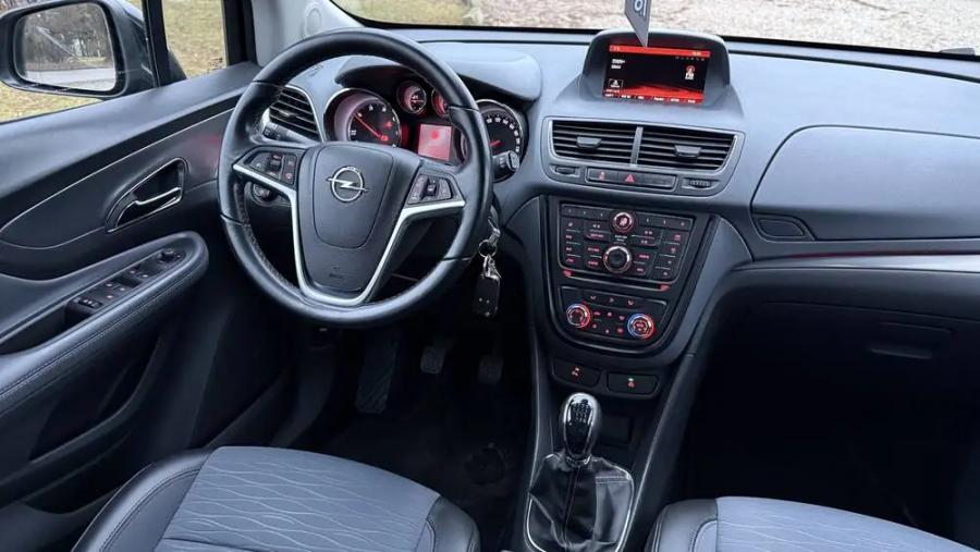 Black Opel Mokka 2016 in Jurmala, with an engine capacity of 1.60 L and mileage of 135 thousand km for 6000 €, photo 27 on AUTOMOTO.COM.LV