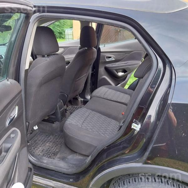 Melns Opel Mokka 2016 Jelgava, ar dzinēja tilpumu 1.60 L un nobraukumu 221 tūkst. km par 5900 €, foto 4 vietnē AUTOMOTO.COM.LV