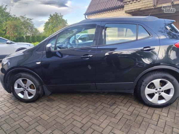 Black Opel Mokka 2016 in Telschi, with an engine capacity of 1.40 L and mileage of 248 thousand km for 6300 €, photo 8 on AUTOMOTO.COM.LV
