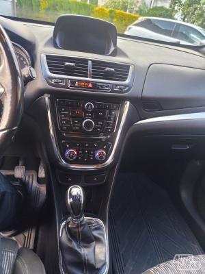 Black Opel Mokka 2016 in Telschi, with an engine capacity of 1.40 L and mileage of 248 thousand km for 6300 €, photo 15 on AUTOMOTO.COM.LV