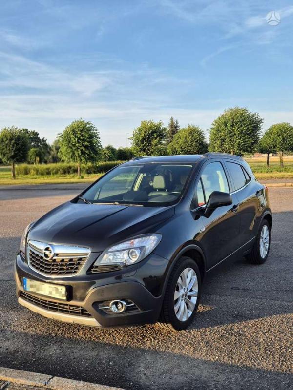 Black Opel Mokka 2016 in Kaunas, with an engine capacity of 1.60 L and mileage of 211 thousand km for 8000 €, photo 1 on AUTOMOTO.COM.LV