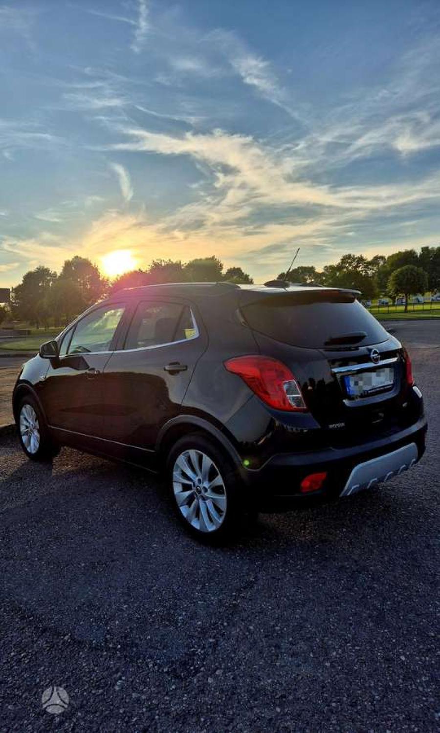 Black Opel Mokka 2016 in Kaunas, with an engine capacity of 1.60 L and mileage of 211 thousand km for 8000 €, photo 7 on AUTOMOTO.COM.LV