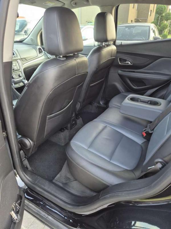 Black Opel Mokka 2016 in Kaunas, with an engine capacity of 1.60 L and mileage of 211 thousand km for 8000 €, photo 9 on AUTOMOTO.COM.LV