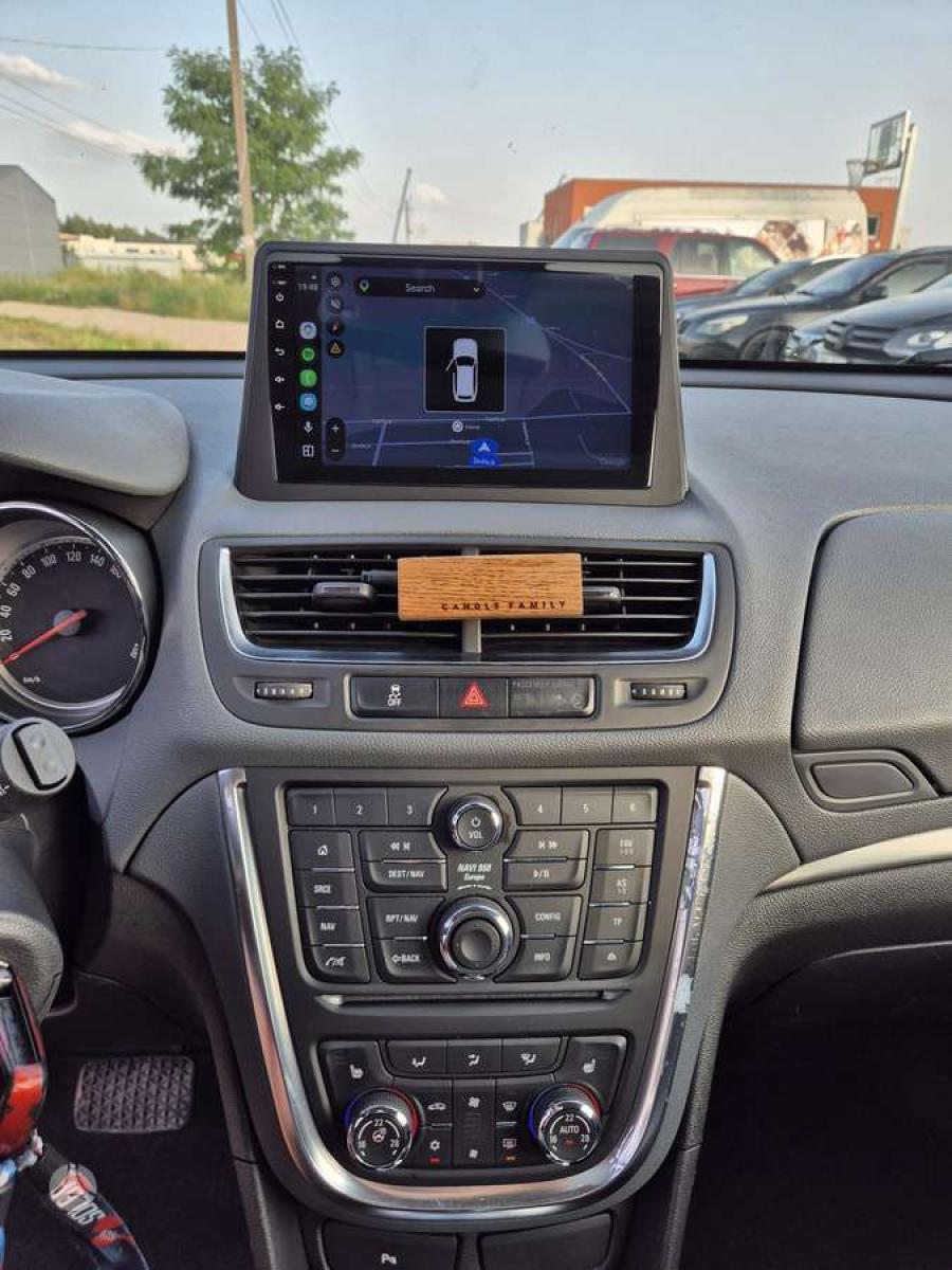Black Opel Mokka 2016 in Kaunas, with an engine capacity of 1.60 L and mileage of 211 thousand km for 8000 €, photo 12 on AUTOMOTO.COM.LV
