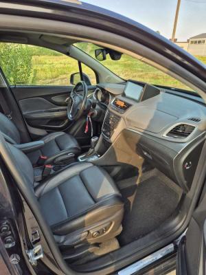 Black Opel Mokka 2016 in Kaunas, with an engine capacity of 1.60 L and mileage of 211 thousand km for 8000 €, photo 14 on AUTOMOTO.COM.LV