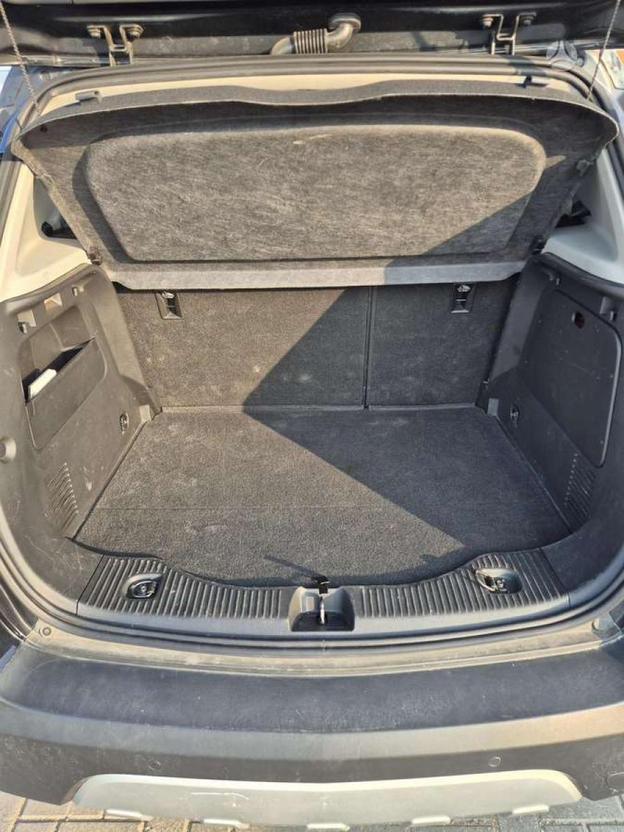 Black Opel Mokka 2016 in Kaunas, with an engine capacity of 1.60 L and mileage of 211 thousand km for 8000 €, photo 16 on AUTOMOTO.COM.LV