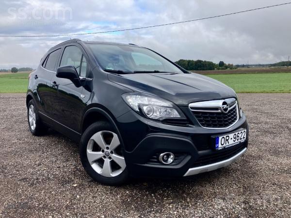 Black Opel Mokka 2016 in Talsi, with an engine capacity of 1.60 L and mileage of 151 thousand km for 8999 €, photo 1 on AUTOMOTO.COM.LV