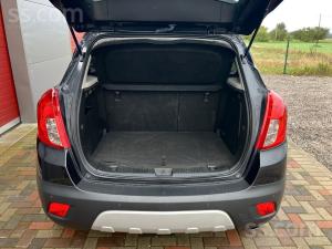 Black Opel Mokka 2016 in Talsi, with an engine capacity of 1.60 L and mileage of 151 thousand km for 8999 €, photo 17 on AUTOMOTO.COM.LV