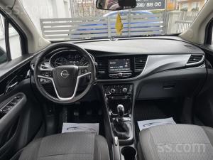 Melns Opel Mokka 2017 Rīga, ar dzinēja tilpumu 1.60 L un nobraukumu 134 tūkst. km par 8600 €, foto 12 vietnē AUTOMOTO.COM.LV